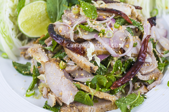 Salad thịt lợn kiểu Thái - Nam Tok Moo | Candy Can Cook